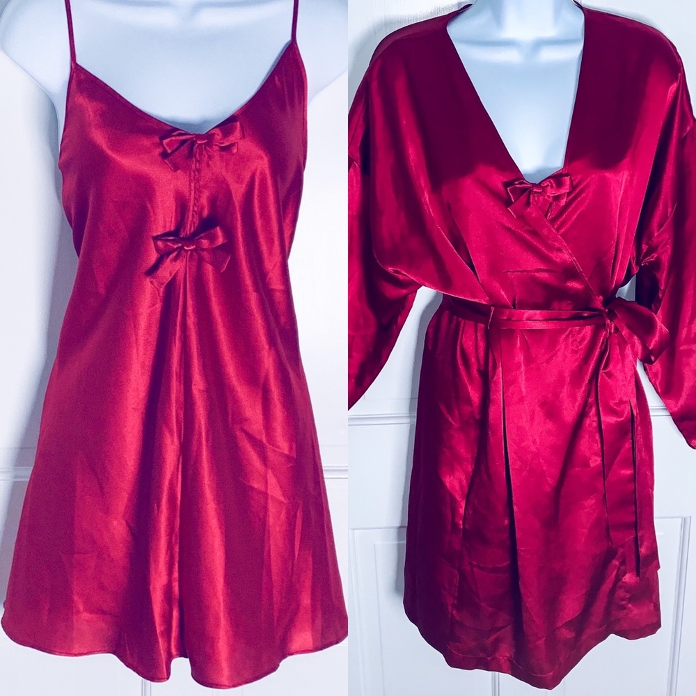 Valentino Intimo Red Nightgown & Robe - Gem